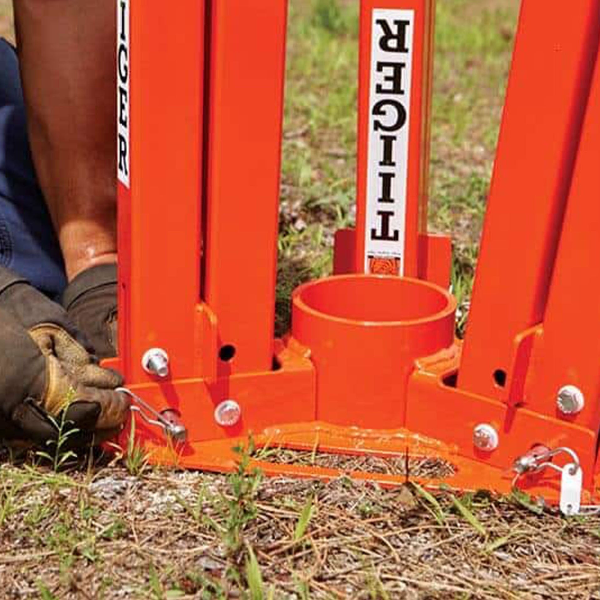 Tiiger® Portable Auger Stand — S1 Supply
